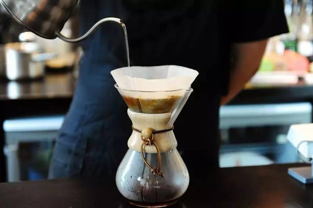 為什麼我沖的咖啡和咖啡師沖的不一樣？ - 咖啡知識，咖啡推薦，咖啡知識家 COFFEE+